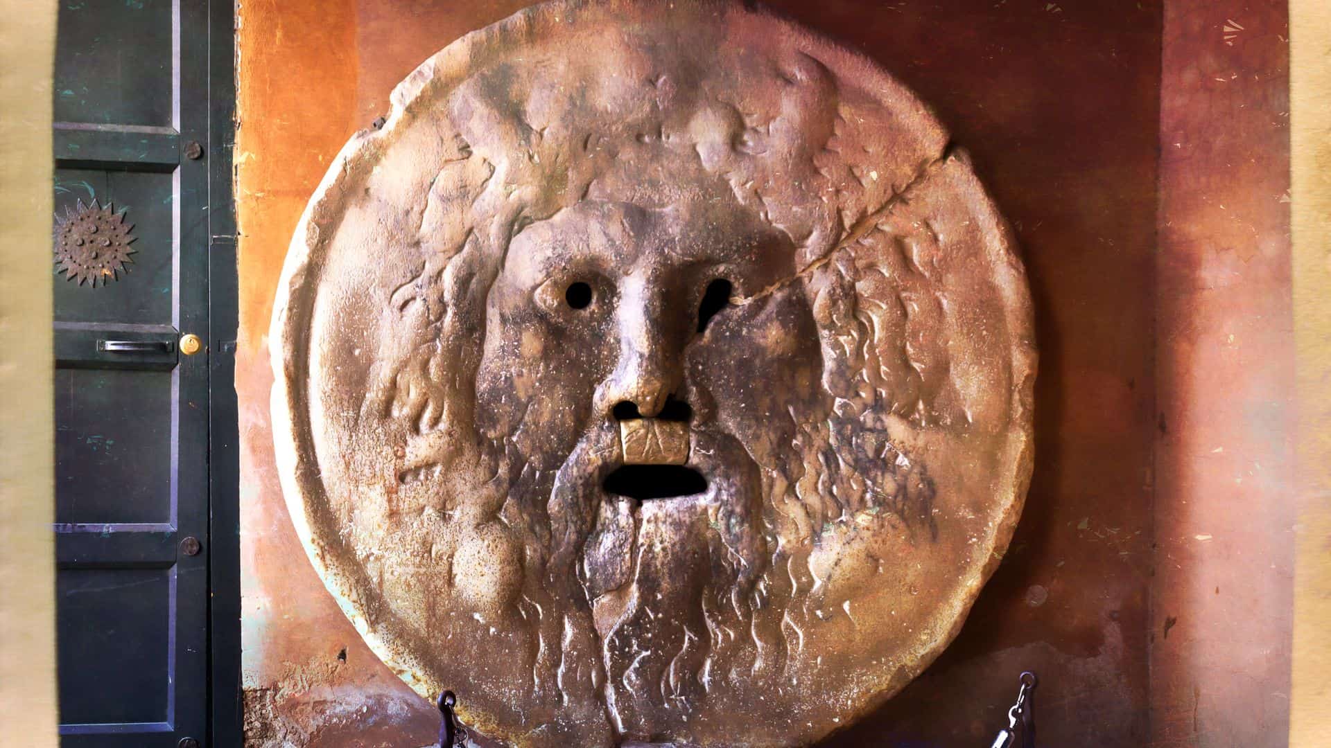 Visit the Mouth of truth in Rome: The Ancient Roman Challenge Visit the Mouth of truth in Rome: The Ancient Roman Challenge